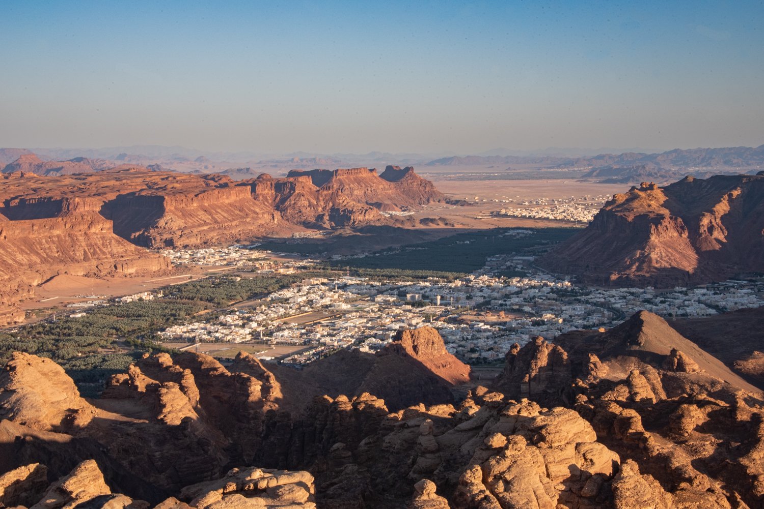 Explorer AlUla Tour - Full Day Private Service with Easy Access